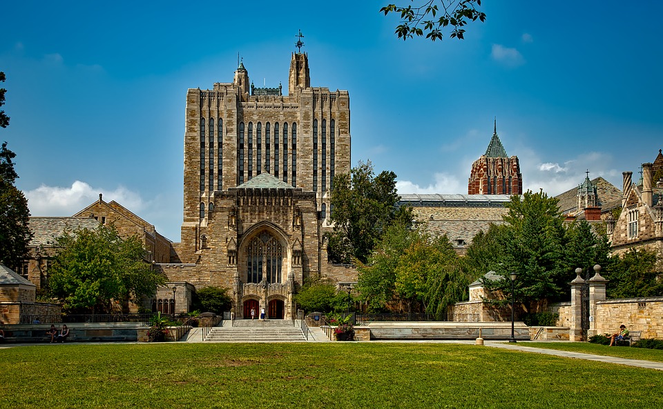 Yale Law School Defends New Pro LGBTQ Fellowship Policy yale-law-school-defends-new-pro-lgbtq-fellowship-policy